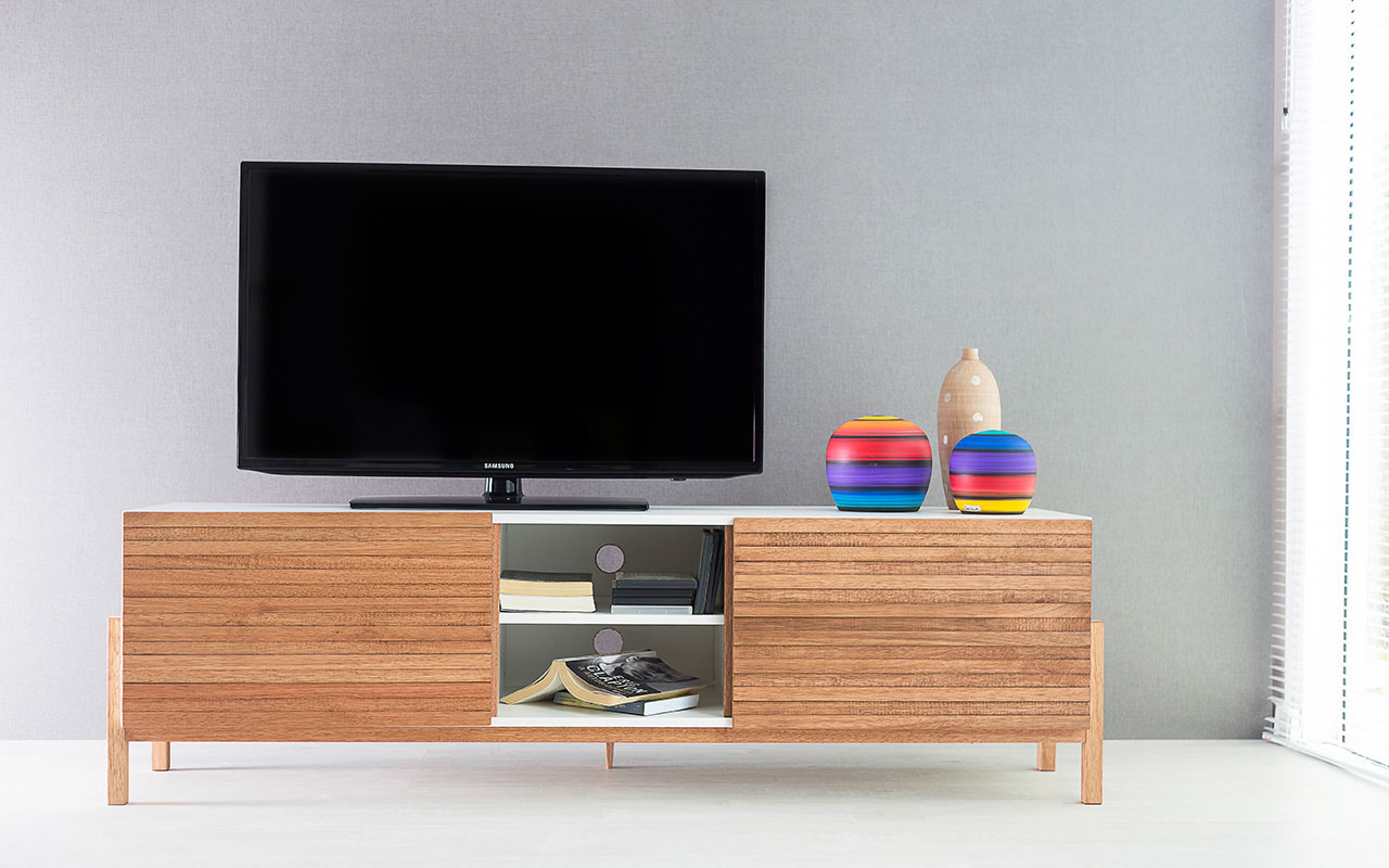 RACK TV CONTEMPORÂNEO MODERNO ERIC 1600 MDF BRANCO PÉS MADEIRA COR ...